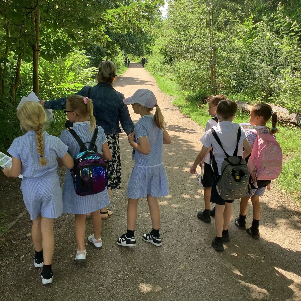 Aragon Primary School - Year 2 Geographers Explore Morden!